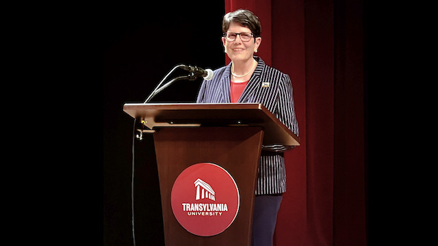 MAYOR GORTON RUNS FOR SECOND TERM - Mayor Linda Gorton